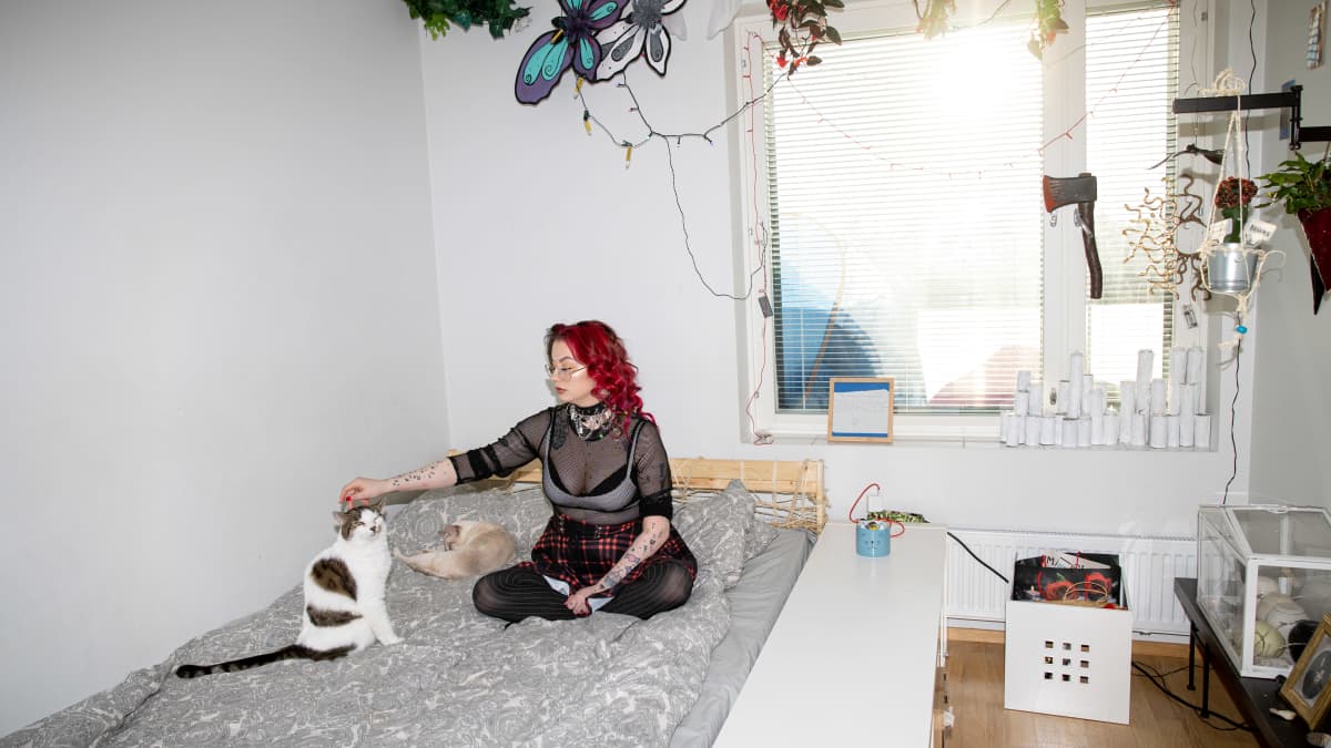 Entinen Miss Rovaniemi päätyi myymään seksiä kohutulle sivustolle – ei ...