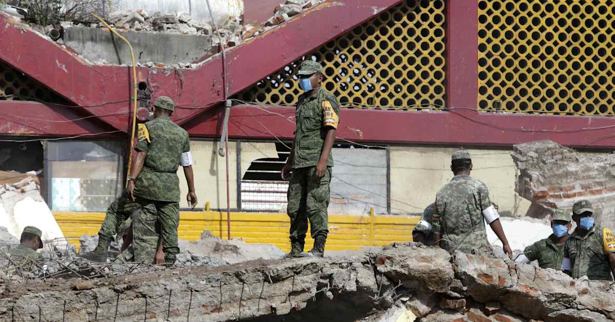 Orkanen Katia når jordbävningsdrabbat Mexiko | Utrikes | Svenska Yle