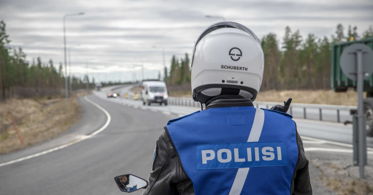 Finnish police catch up with motorcyclist driving over 220 km/h | Yle ...
