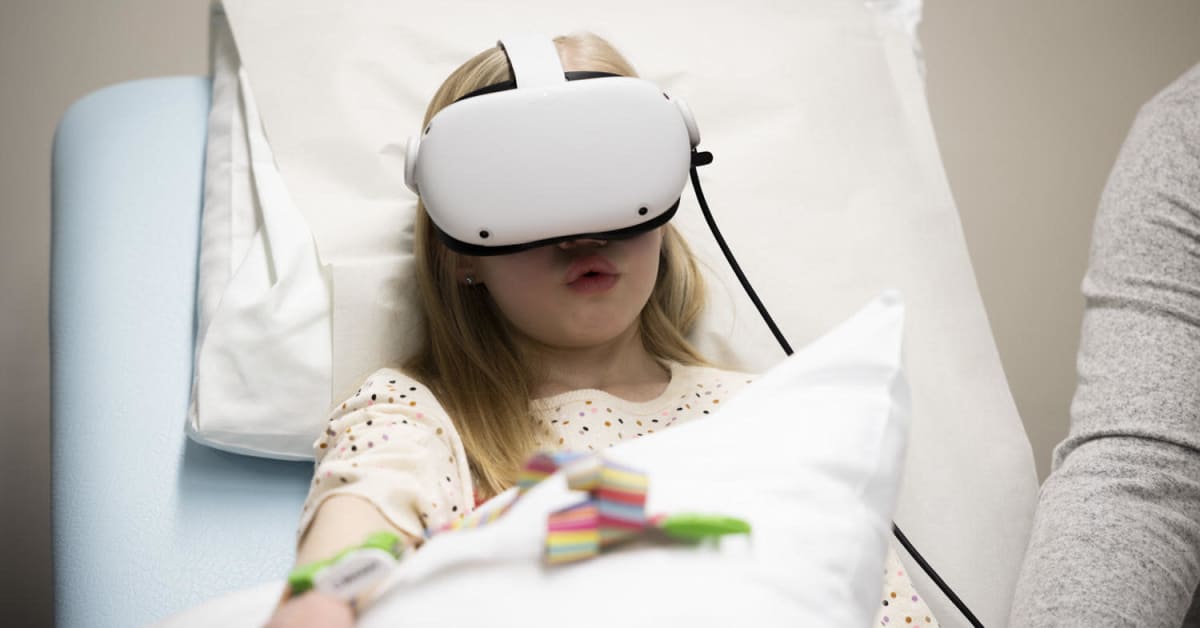 Vierailu virtuaalimaailmassa voi vähentää pelkotiloja – väitöstutkija ...