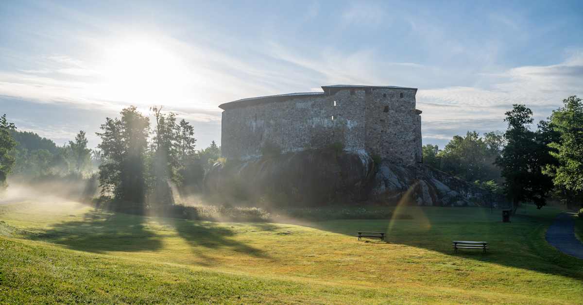 Sommarutställningen i Fiskars och Raseborgs slott har lockat många ...
