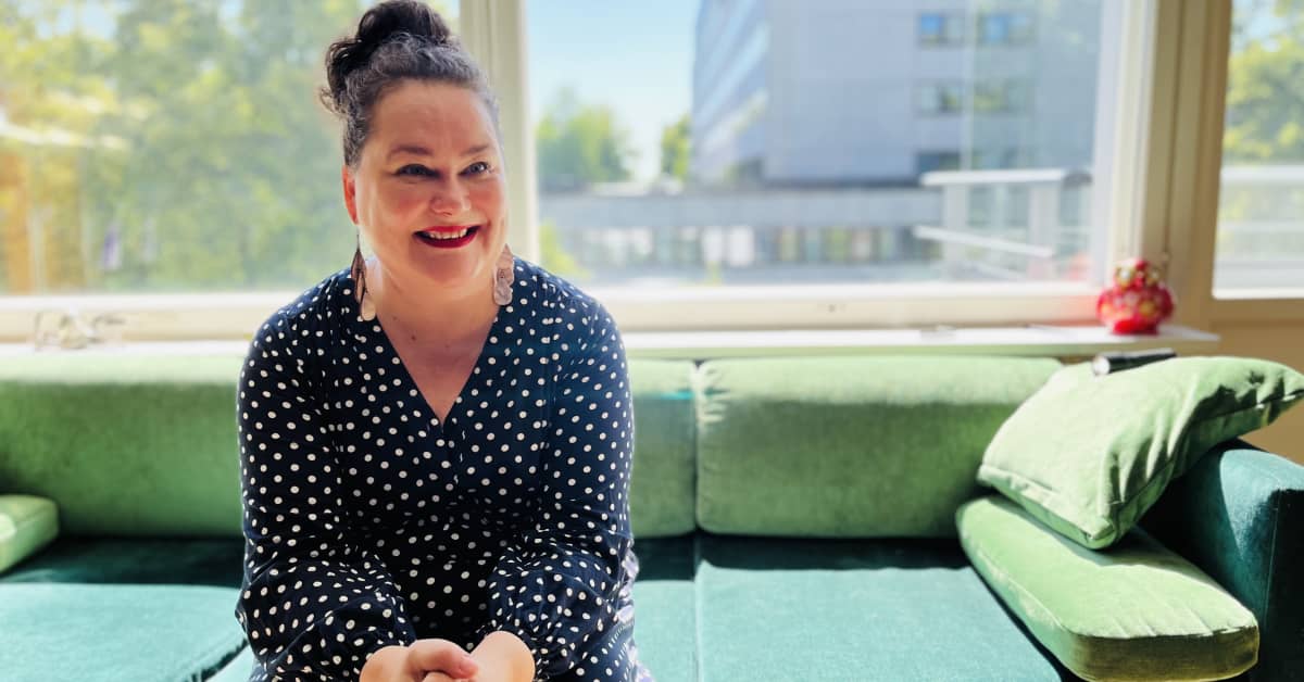 Eroottisia tarinoita kirjoittavan Lilithin teoksia käännetään kolmelle ...