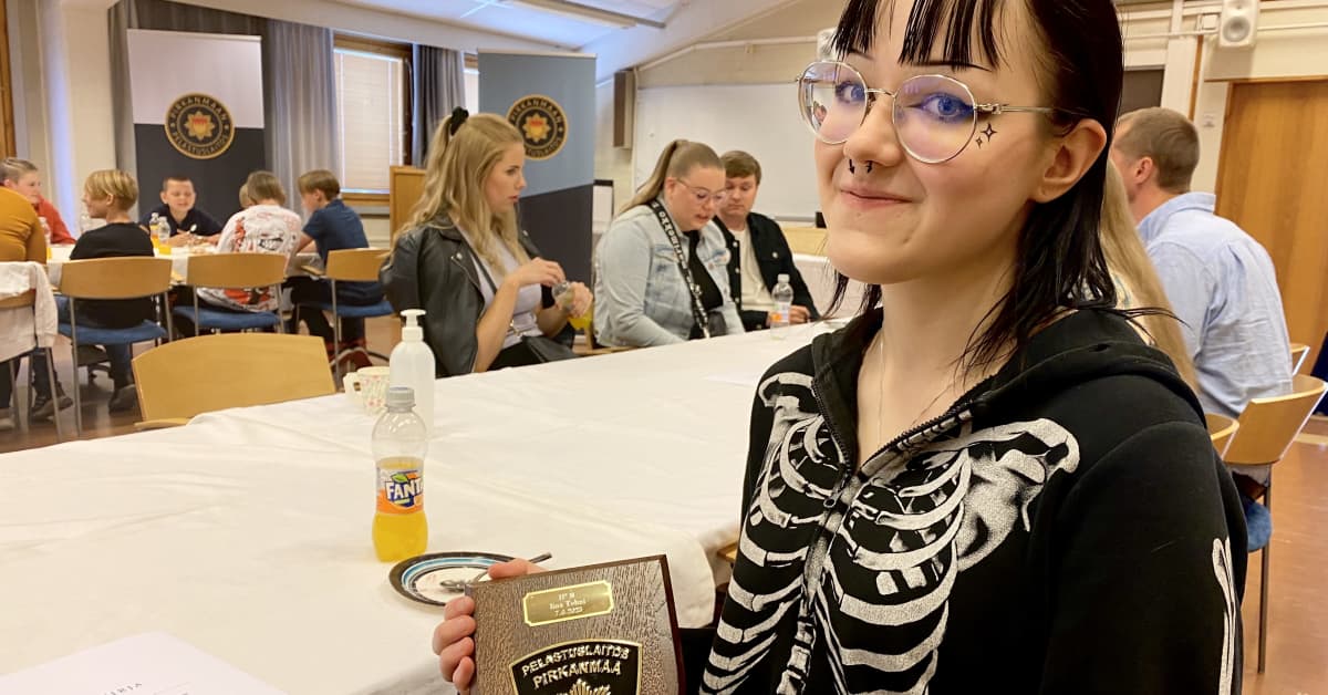 Iina Tohni, 18, pelasti nuoren naisen hengen pimeällä rannalla ...