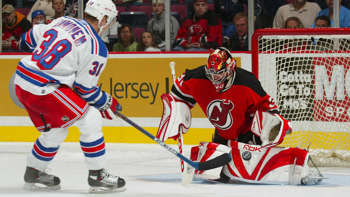 Suomalaismaalivahti Ari Ahonen kertoo erikoisesta roolista NHL:n ...