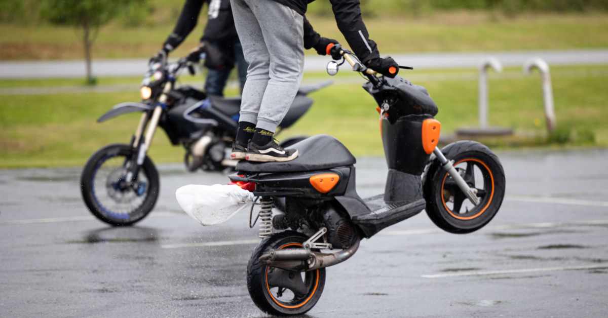 Laittomat mopomiitit työllistivät poliisia viikonloppuna Kokkolassa ...