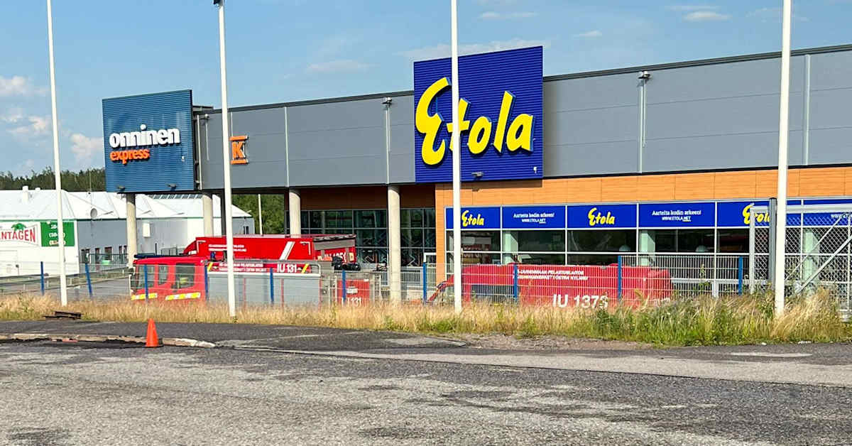 Porvoon yli vyöryi rankkasade – vesi valui liiketiloihin | Kotimaa | Yle