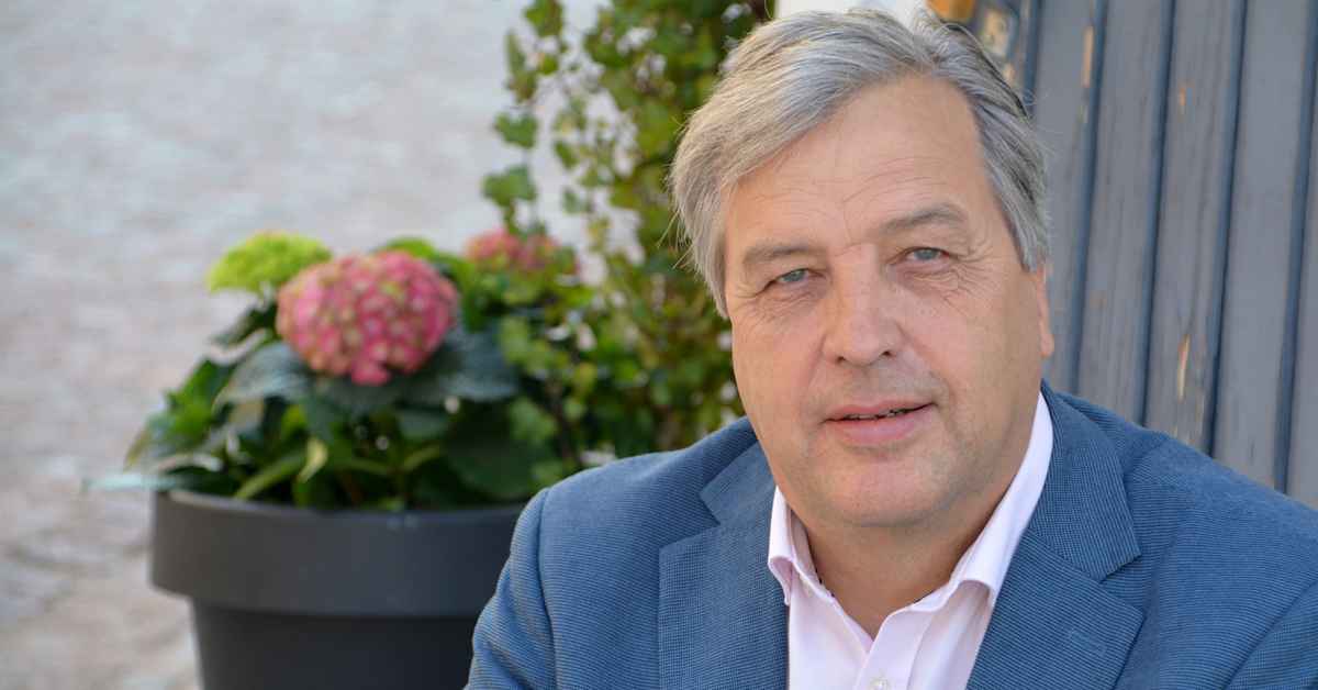 Från klasslärare till rektor, vikarierande skoldirektör och bildningsdirektör – efter 39 år i ...