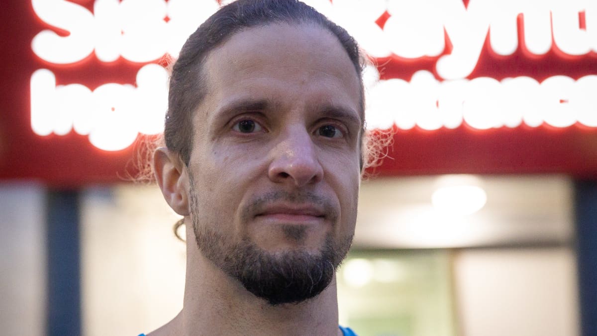 Hoitajat saavat lisää rahaa, mutta palauttaako se työn ilon? Palkkasovun takana painavat kiire ...