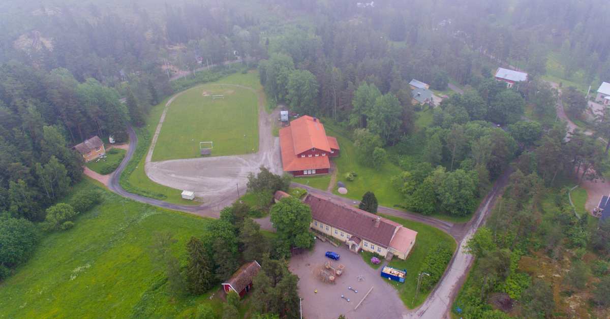 Arbetsgrupp i Snappertuna vill ha flera elever till skolan ...