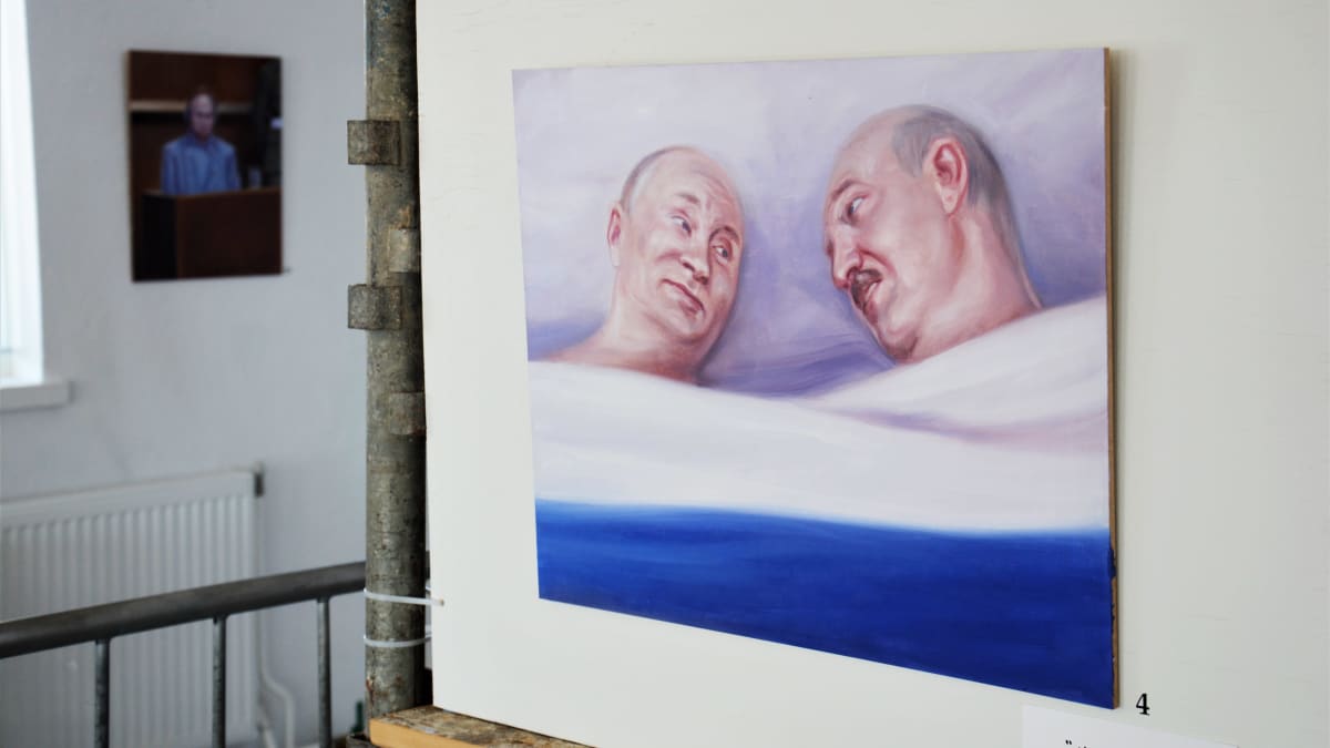 Logomon hyllyttämä taiteilija Kaj Stenvall pitää päätöstä Putinin ...