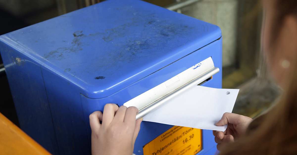 10 cent dyrare att skicka brev | Inrikes | Svenska Yle