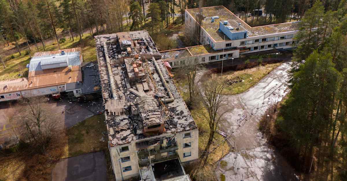 Vanha sairaala tuhoutui tulipalossa vuosia sitten Kouvolassa, syyllinen yhä kateissa – tältä ...