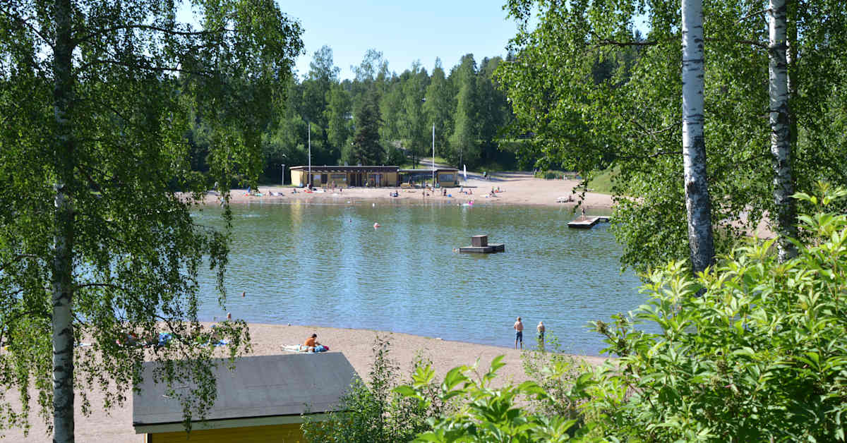 Ofarliga alger får Kokon siminrättning att lukta illa – om det kliar ...