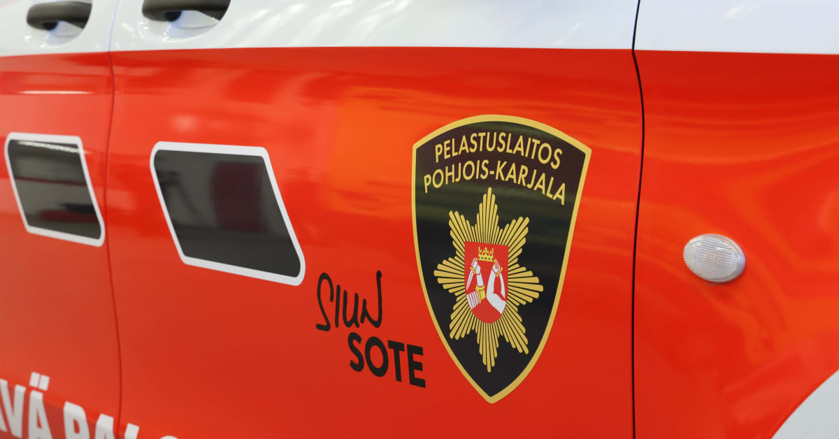 Autotalli ja auto tuhoutuivat tulipalossa Juuassa | Pohjois-Karjala | Yle