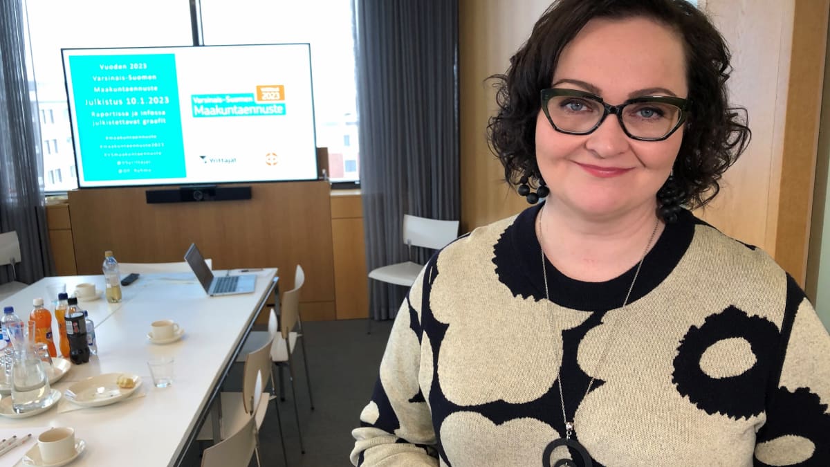 Tino Portnoj, 23, on innoissaan mukana energiansäästötalkoissa – muotiliikkeessä vedetään ...