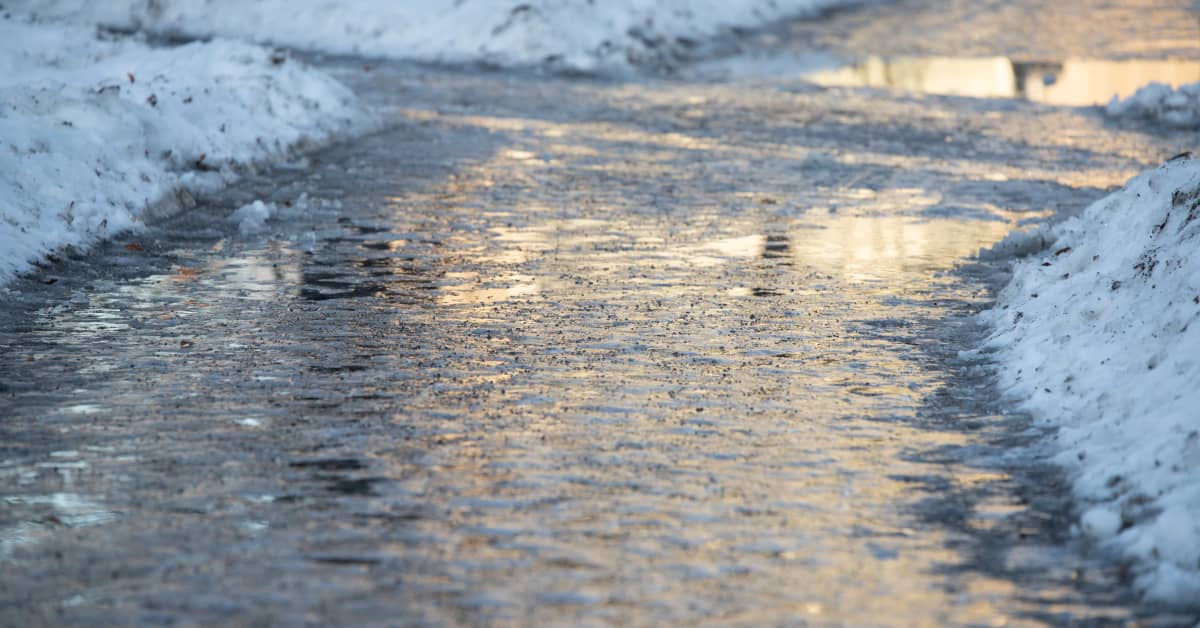 Liukas keli ruuhkauttaa sairaaloiden päivystykset – ylilääkäri ...