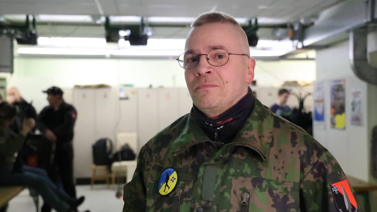 Tuhannet vapaaehtoiset varautuvat nyt taistelemaan Suomen puolesta ...