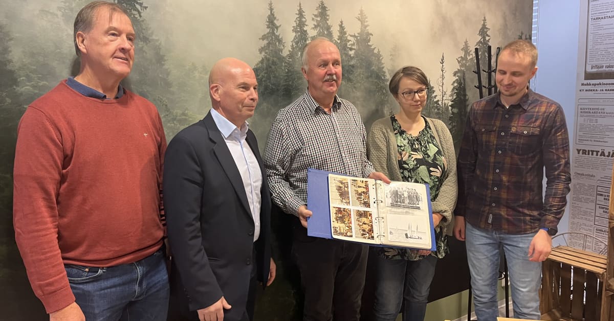 Purjehdusseura GSF lahjoitti kotiseutuarkistolle mittavan ...