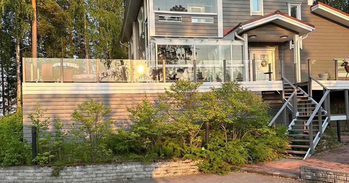 Toyotan rallitalli osti hulppean huvilan Jyväskylässä – tontilla ...