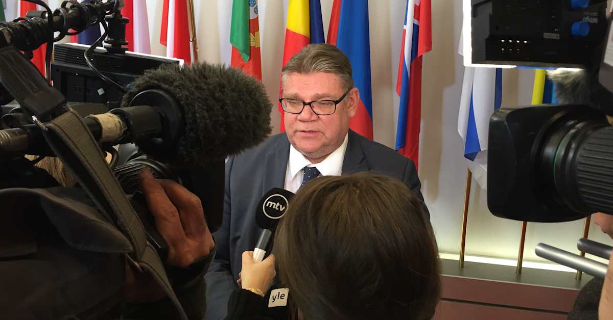 EU:s utrikesministrar gav sitt stöd till västs attacker i Syrien ...