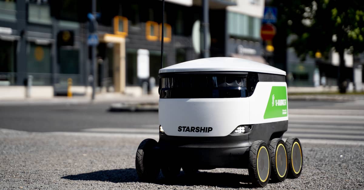 Ruokaa kuljettava robotti pystyy kömpimään yli rotvallin reunan, mutta ...