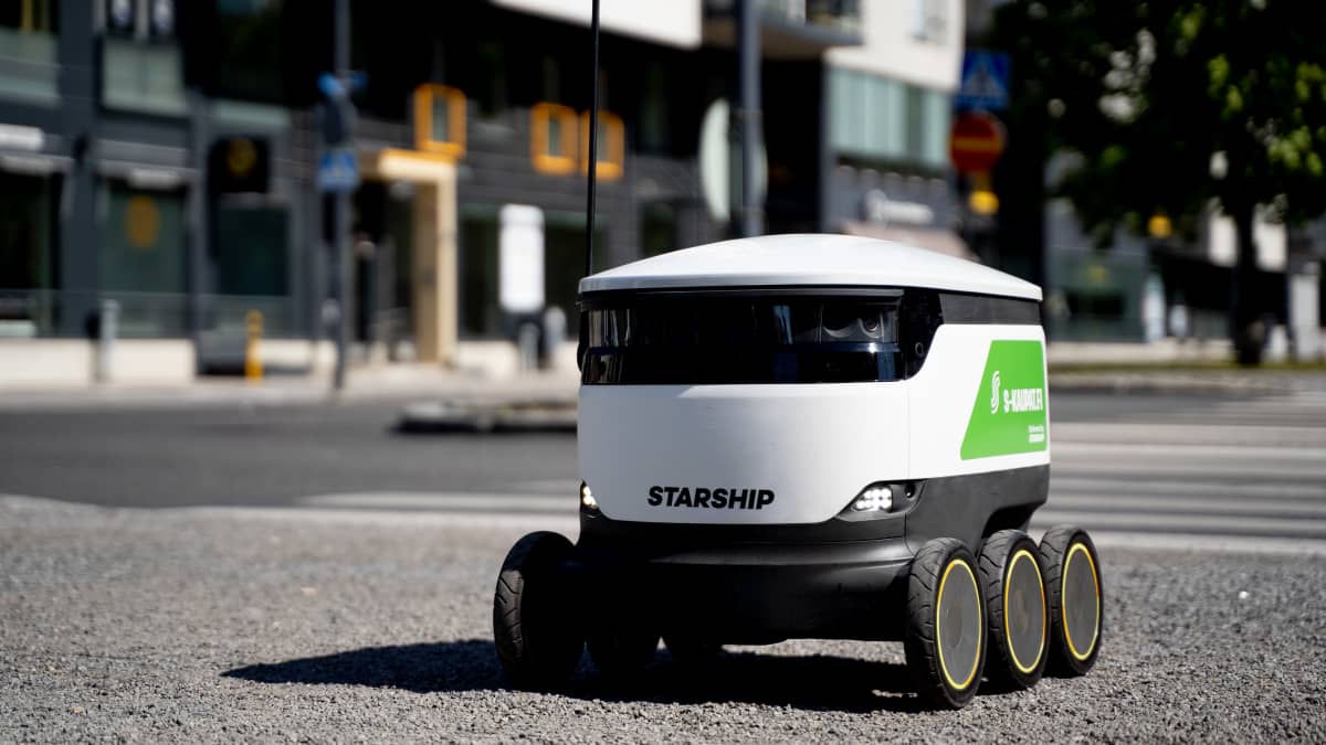 Ruokarobotti sanoi ”kiitos”, kun ohikulkija pelasti sen rotkosta ...