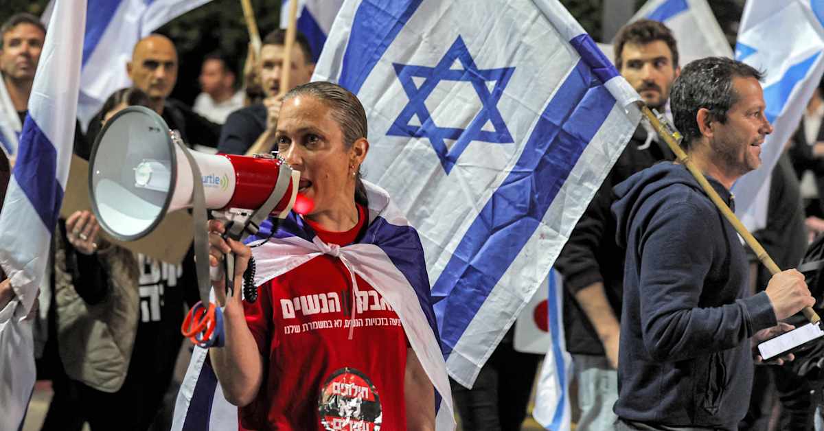 Netanyahu dröjer med besked om kritiserat lagförslag – kaotiskt läge ...