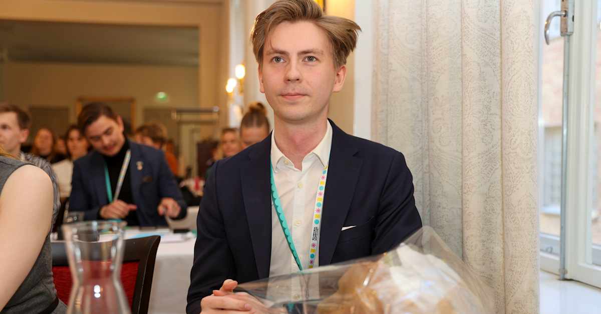 Dan Cederlöf fortsätter som SU-ordförande – så här ser han på SFP:s ...