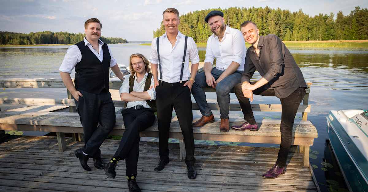 Iskelmäyhtye Komiat vetää tanssilavat täyteen – fanien mielestä he ovat ...