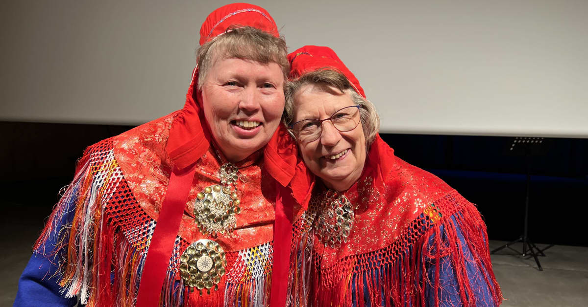 Marja-Liisa Laiti ja Anja Kaarret bálkkašuvvuiga eallinbarggusteaskka ...