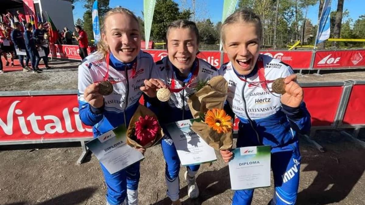 Isoveljensä jalanjäljissä suunnistava Eeva-Liina Ojanaho johdatti ...