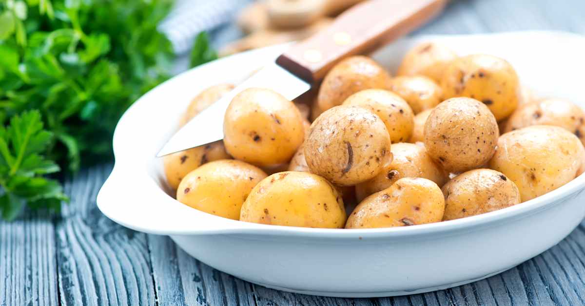 Varför misstror vi andras nypotatis - och när kommer de egna? | Inrikes ...