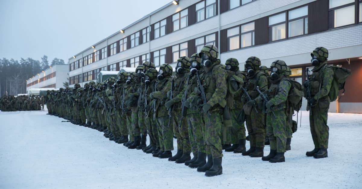 Yli 2 000 alokasta aloittaa varusmiespalveluksen Karjalan prikaatissa – Ukrainan sodan opetuksia ...