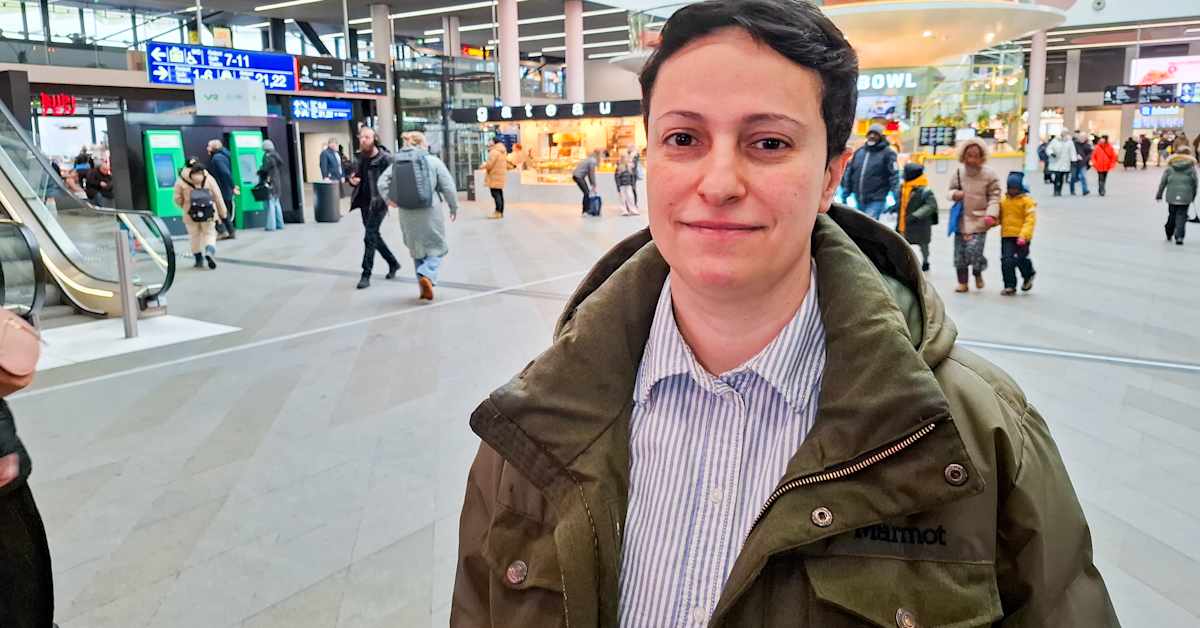 Azzar Sarikhani om läget i gamla hemlandet Iran: ”Folk dansar på ...