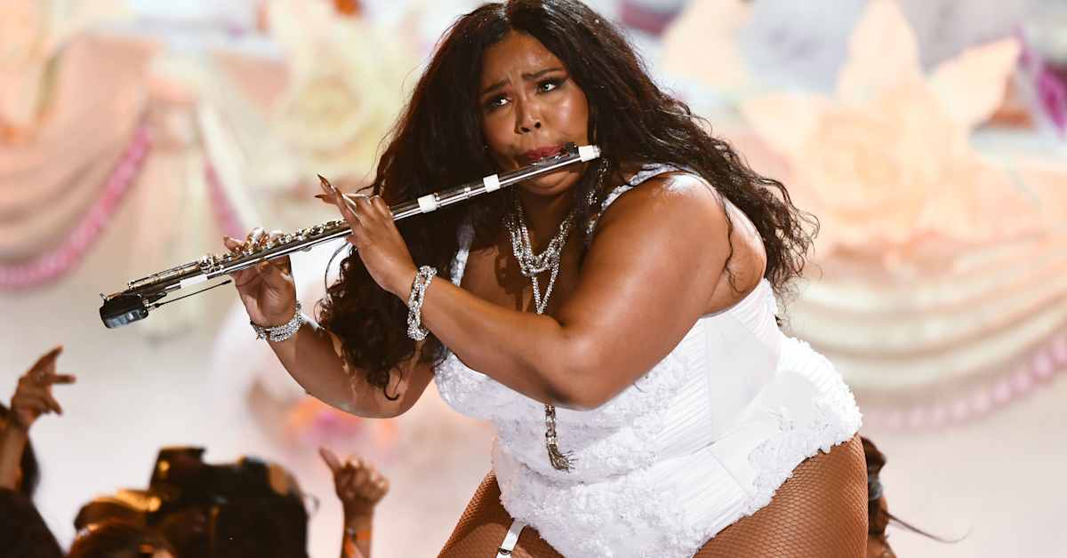Popstjärnan Lizzo avvisar anklagelser om trakasserier: ”Jag vill aldrig att någon ska känna sig ...