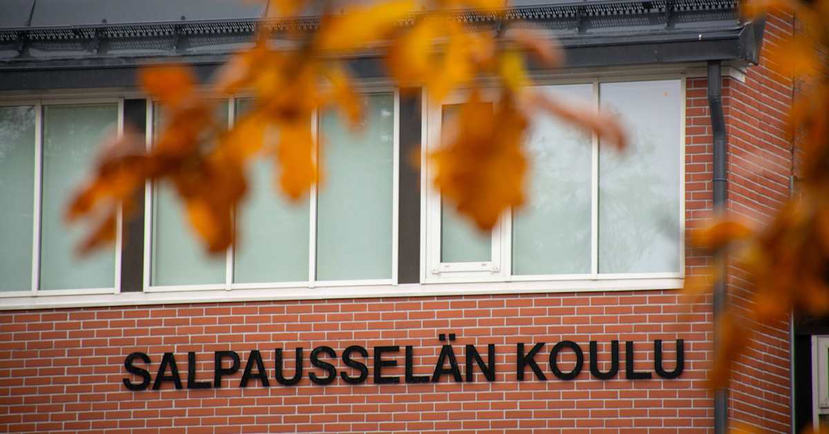 Lahden koulu­puukotuksesta epäilty pääsee vapaalle jalalle – ei tutkita ...