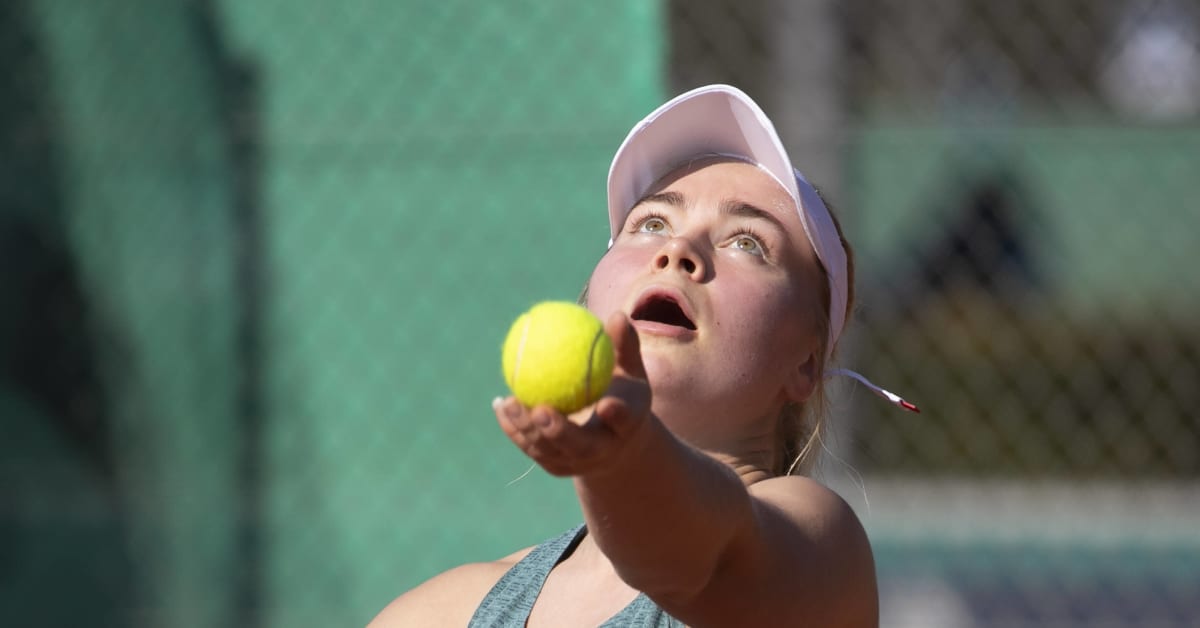 Laura Hietaranta, 17, ylsi tyttöjen nelinpelin loppuotteluun ...