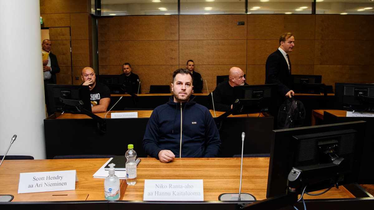Katiska-huumevyyhdessä tuomittujen päätekijöiden Niko Ranta-ahon ja ...