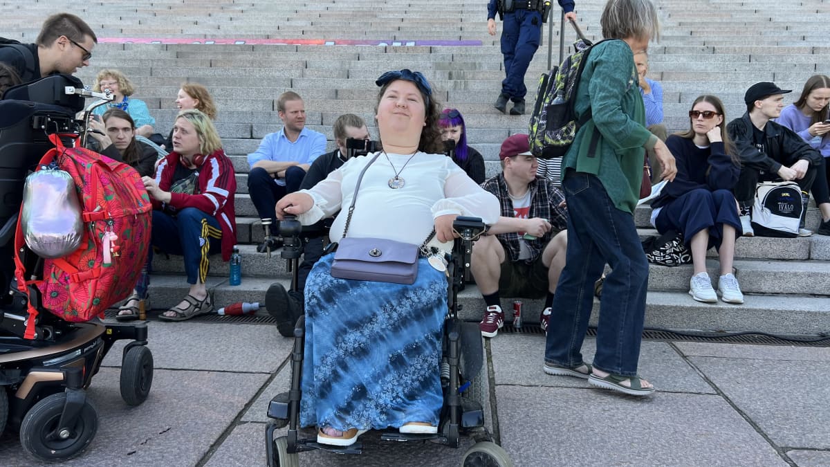 Hundreds support Finland's "most vulnerable" at protest of government's ...