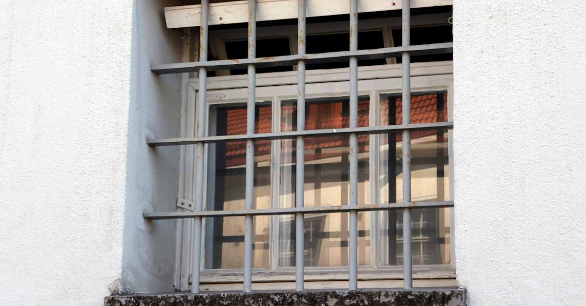 Oikeus kumosi potkut: vanginvartijoiden viinat ja kaljat olivat ...