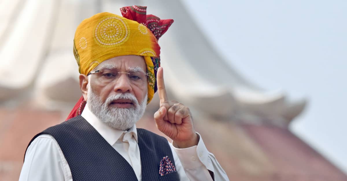 Intia etsii uusia kumppaneita Lähi-idästä – uusi hindutemppeli nousi ...