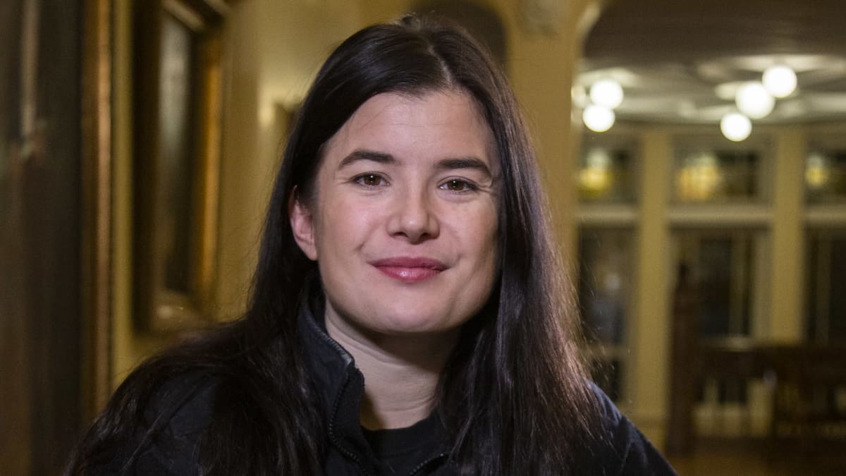 Kansallisteatterin Ronja Ryövärintytär on fantasiaseikkailu, joka ...