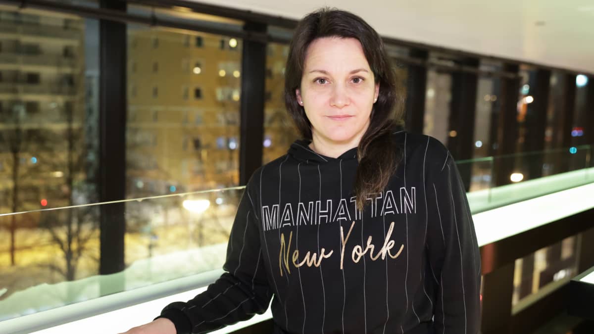 Jonna Järnefelt näyttelee kokonaisen elämän kolmessa tunnissa: “Katrina ...