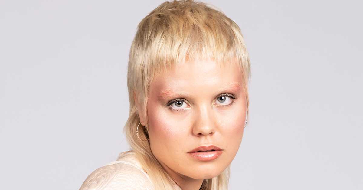 Lxandra bjuder på årets enda ballad i UMK: ”Den handlar om resan från ...