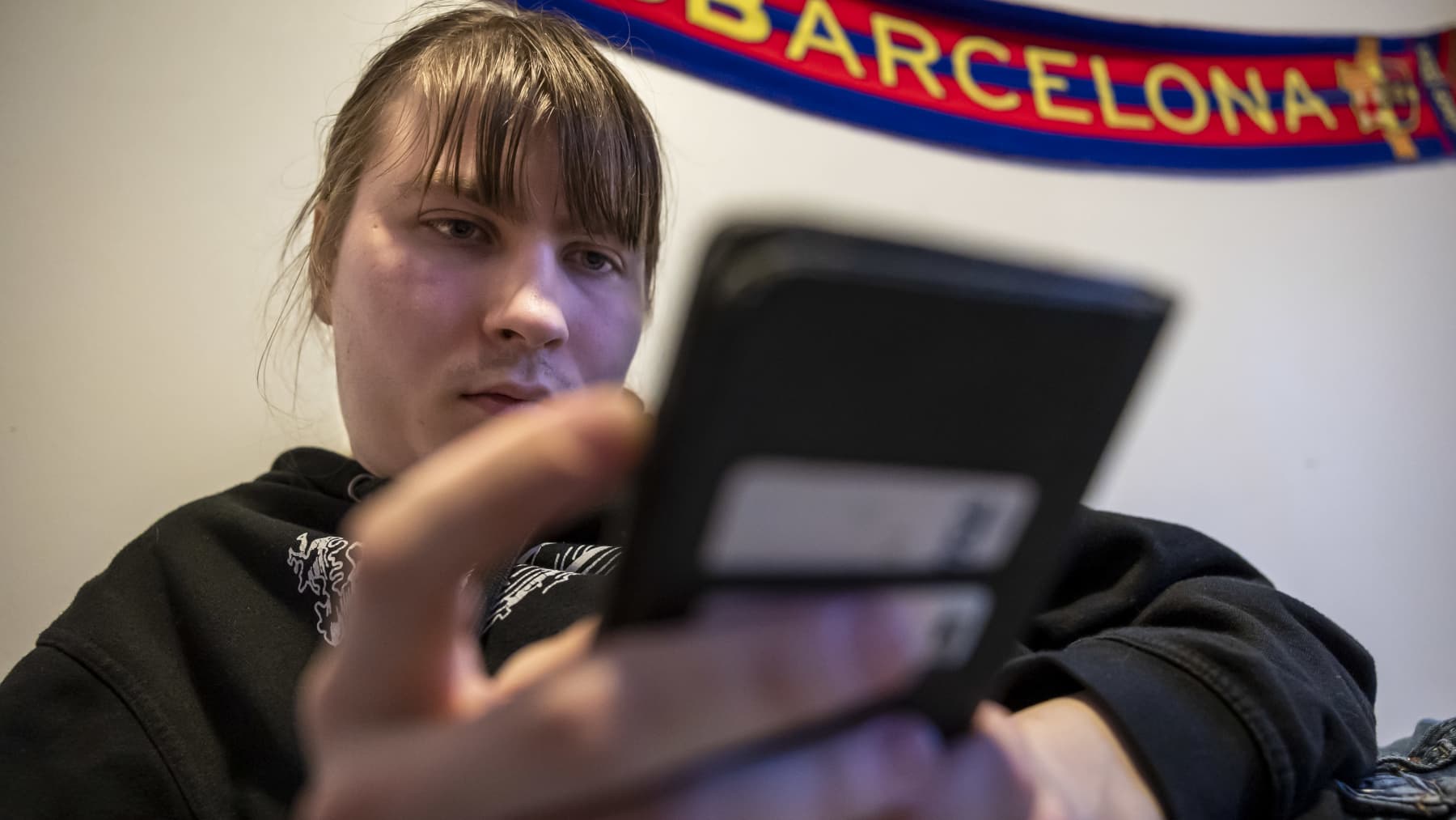 20-vuotias Miro Partanen istui 173 päivää vangittuna kotonaan eikä ...