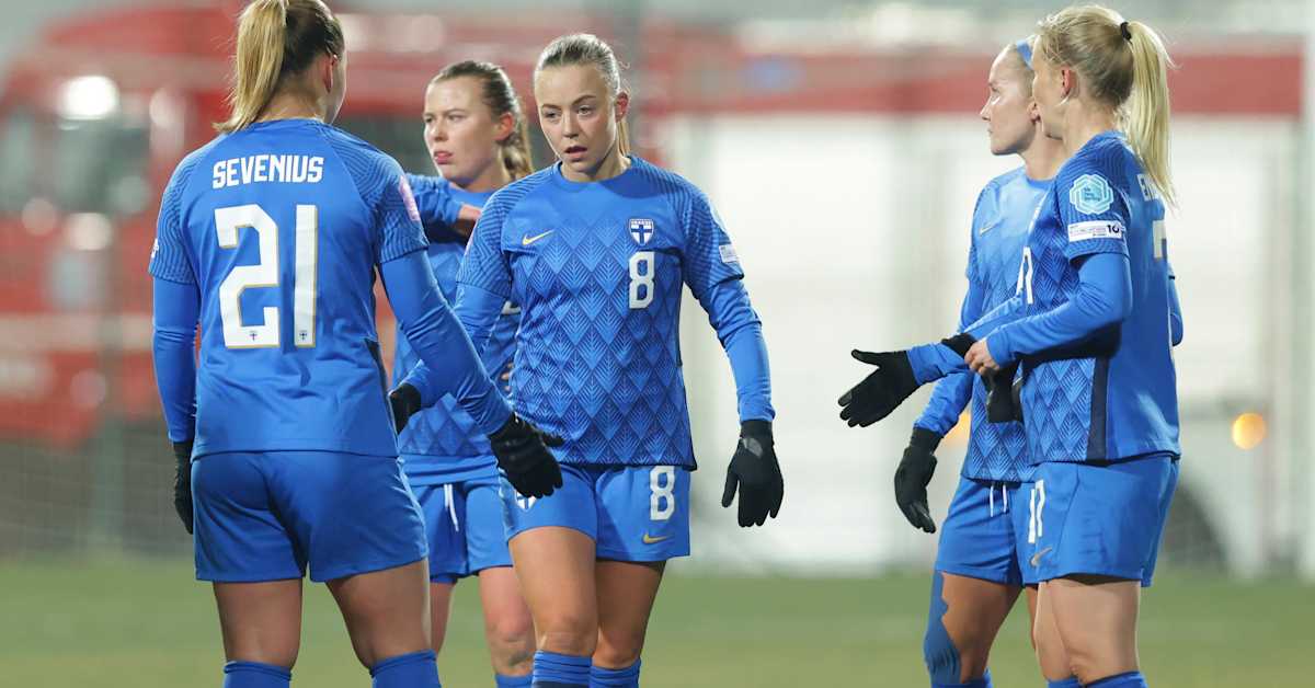 Uefa sätter de finländska landslagen i en ”obehaglig situation” – matcherna mot Belarus spelas ...
