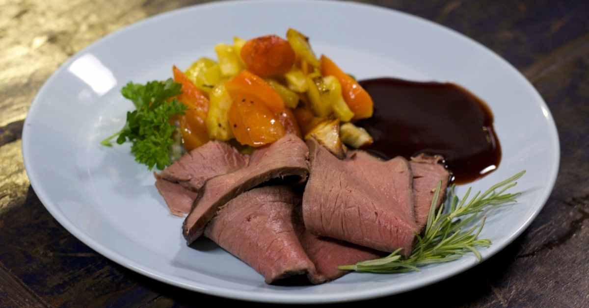 Tjälknöl av hjortstek | Recept | Svenska Yle