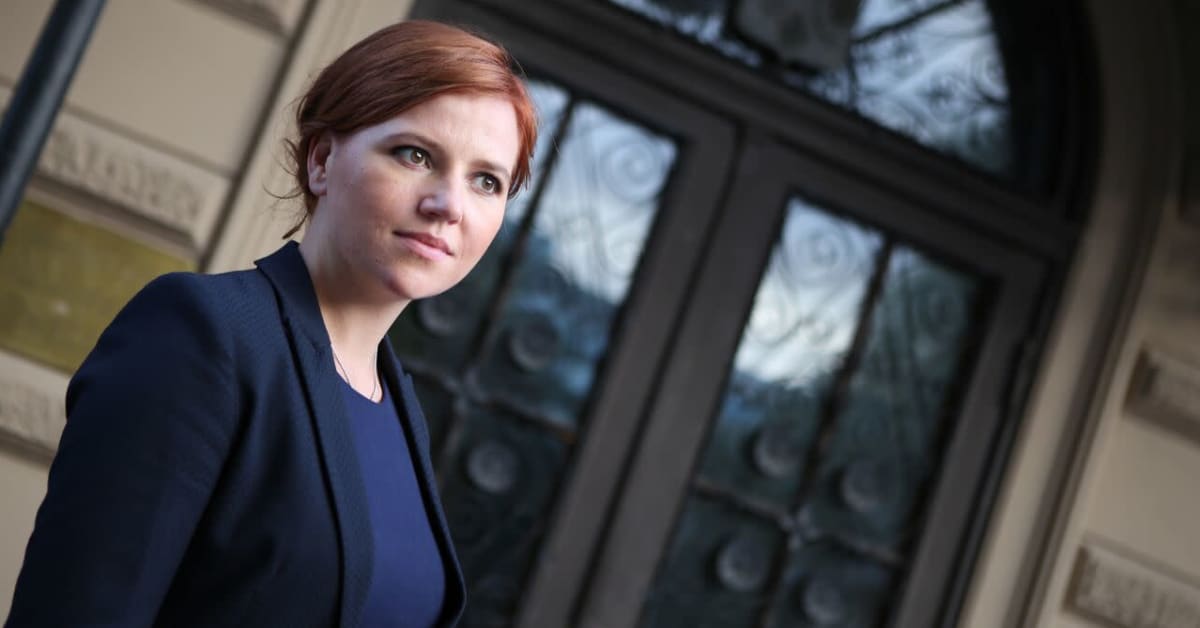 Kokoomuksen Sini Ruohonen nousemassa Turun kaupunginhallituksen ...