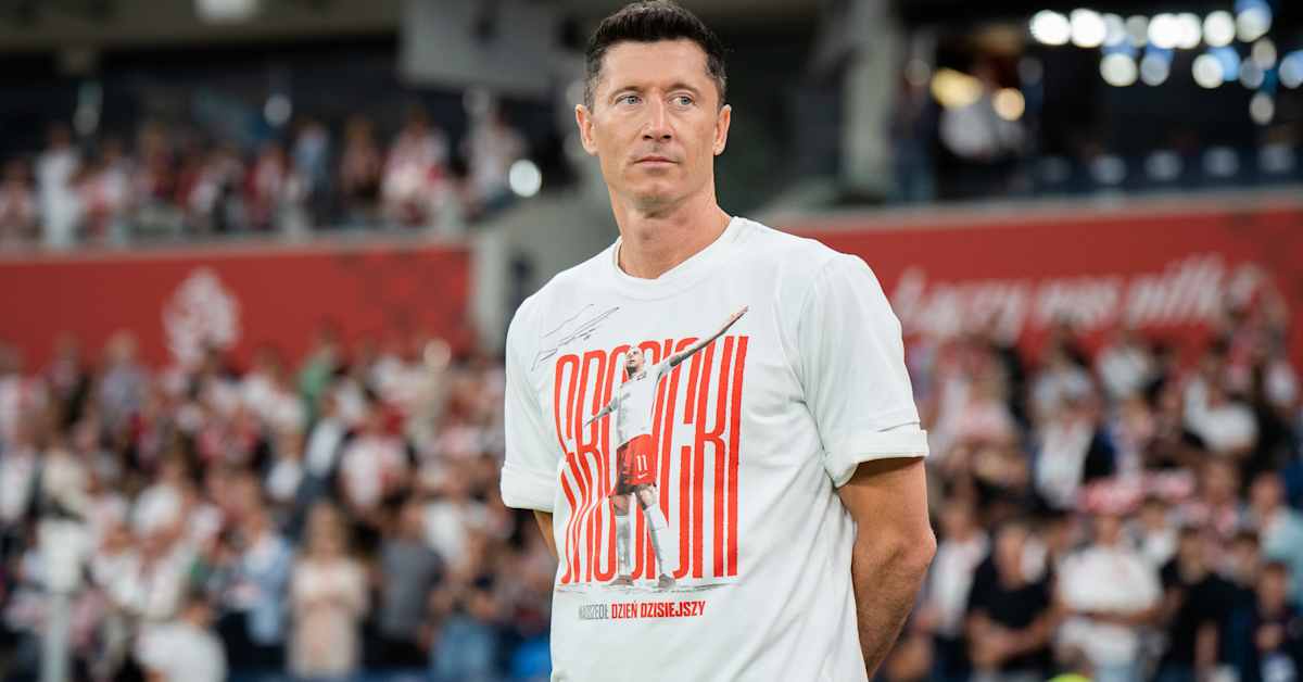 Robert Lewandowski välirikossa päävalmentajan kanssa – kieltäytyi Suomi ...