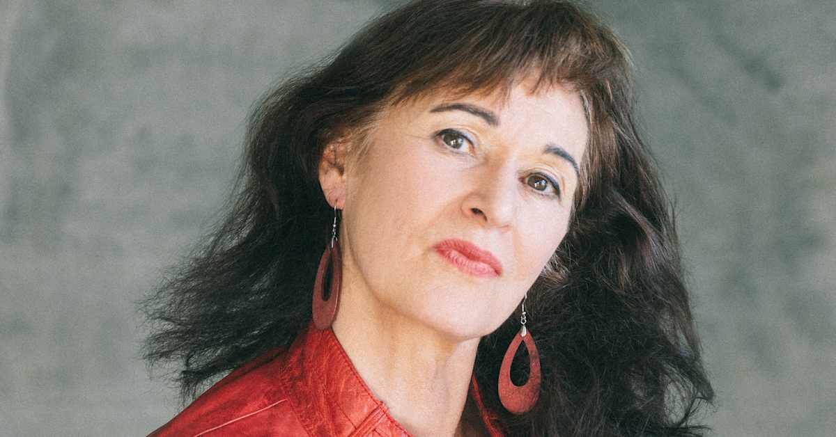 Recension: Pusseldeckaren och science fiction möts i Yvonne Karstens ...